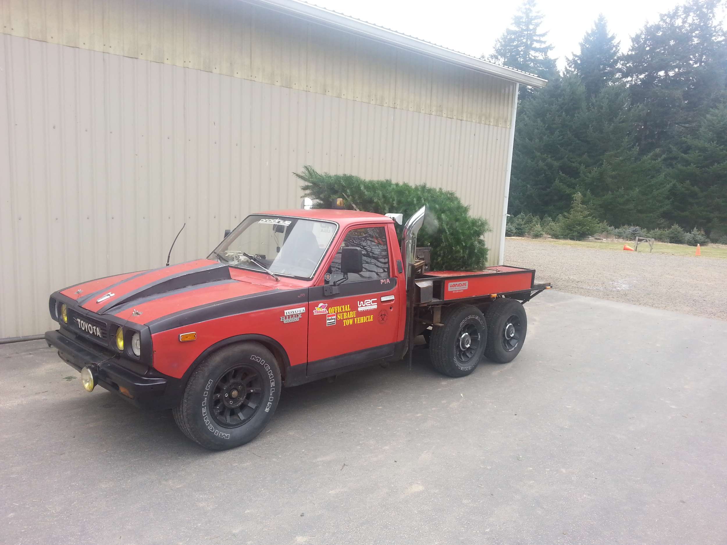 73 hilux semi | Toyota Minis